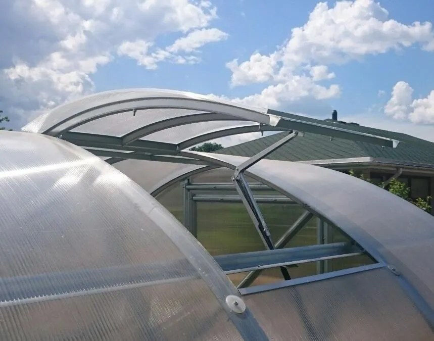 LANIT PLAST, s.r.o. střešní okno pro obloukový skleník LANITPLAST MARCUS 8 mm LG3181