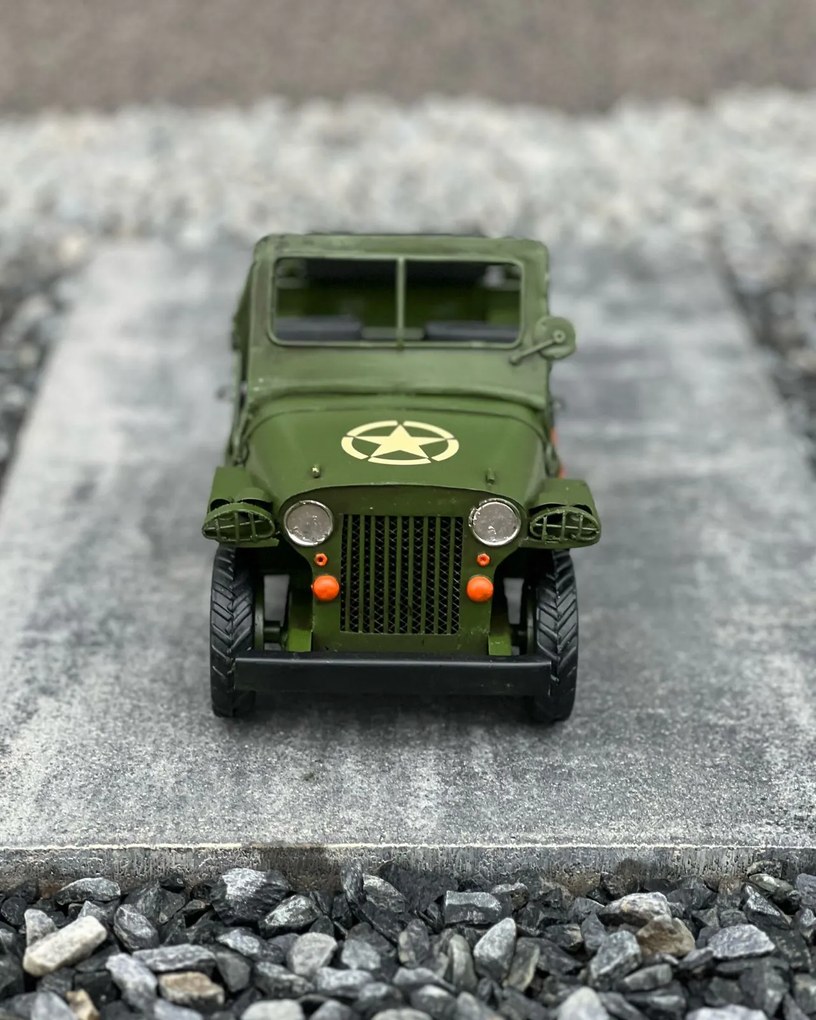 Plechový model - MB Armádní Jeep 2