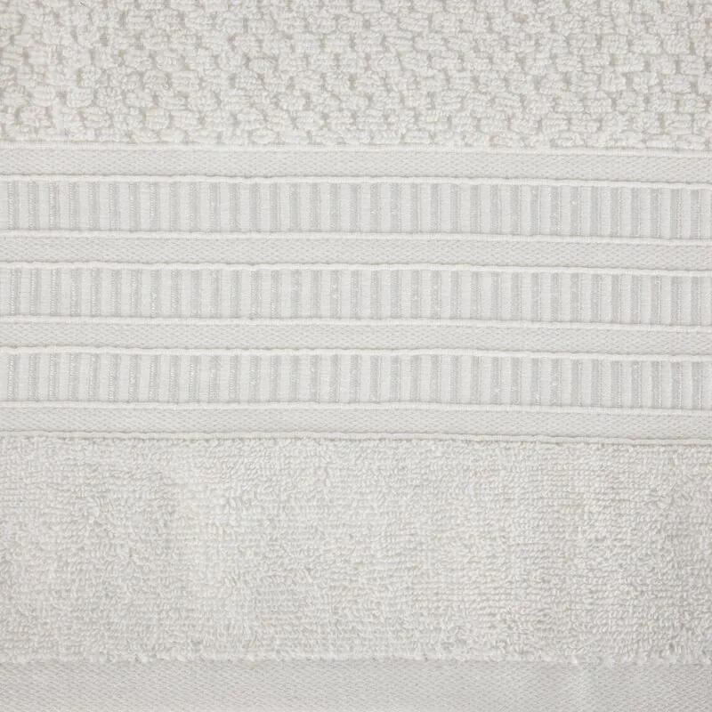 Bavlněný krémový ručník ROSITA s rýžovou strukturou a žakárovou bordurou s geometrickým vzorem Rozměr: 30 x 50 cm