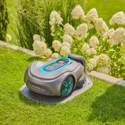 © 2024 - 2025 GARDENA Robotická sekačka smart SILENO max, 1200 m²
