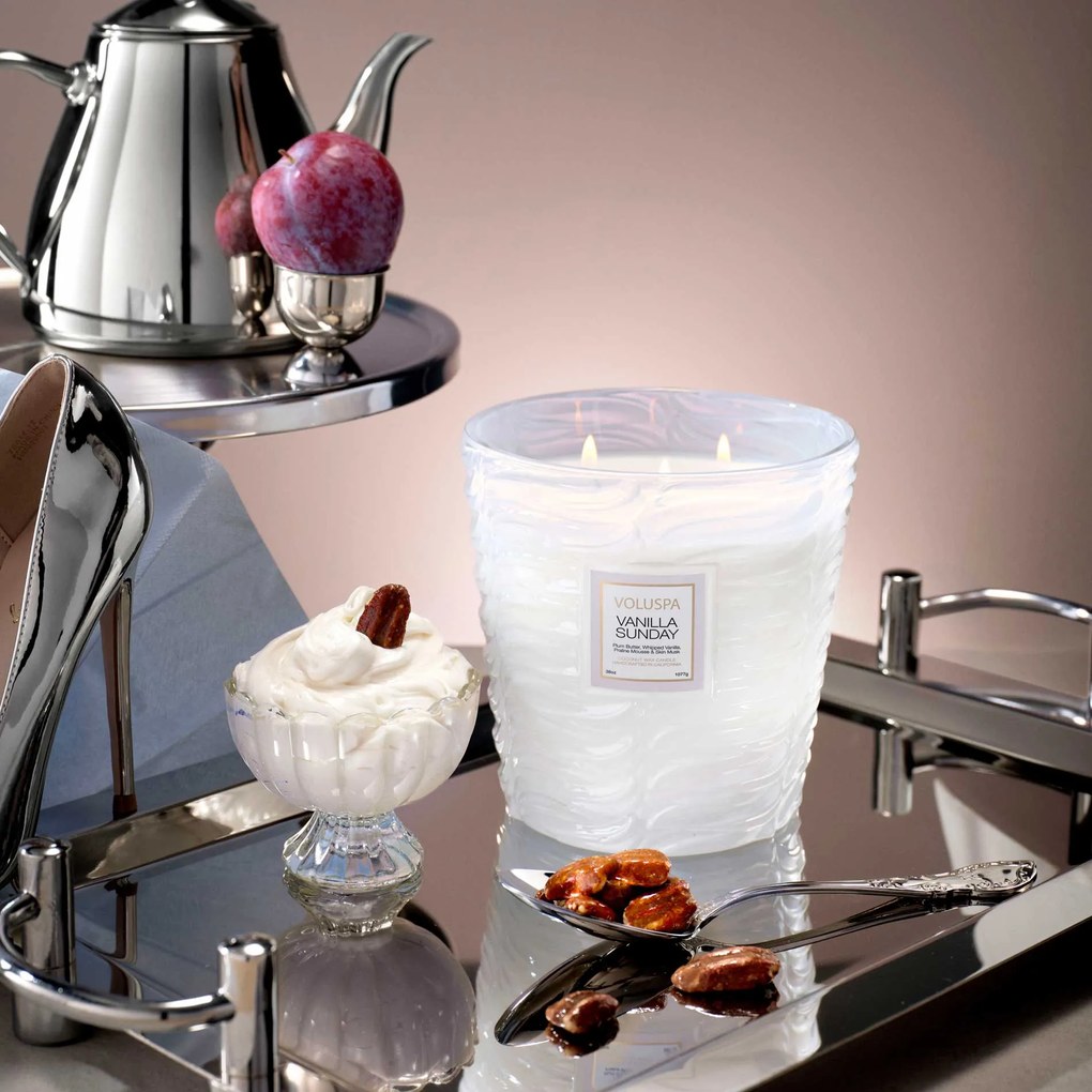 Voluspa svíčka Vanilla Sunday, 1077 g