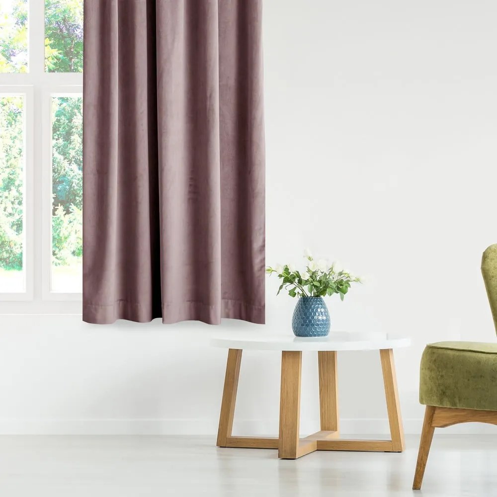 Světle hnědý sametový dimout závěs 140x270 cm Eyelets – Restilo