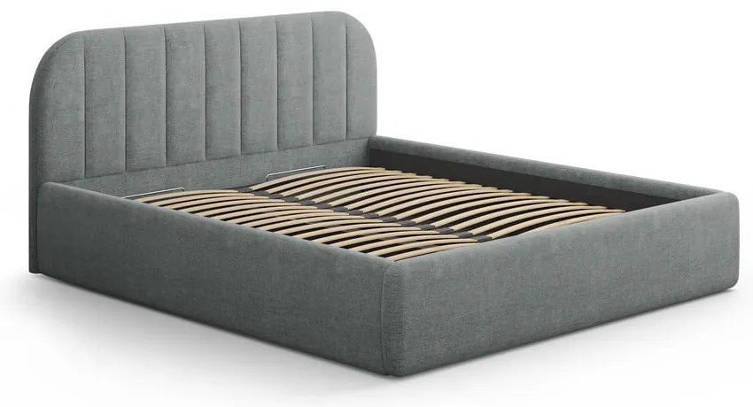 Tmavě šedá čalouněná dvoulůžková postel s úložným prostorem s roštem 180x200 cm Juno – Windsor &amp; Co Sofas