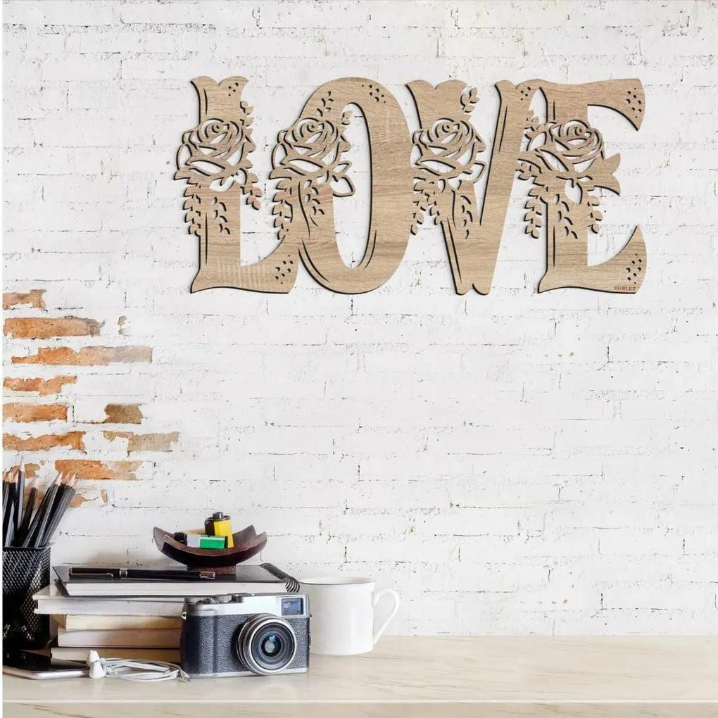 Dřevěná nálepka na zeď - nápis Love s květy | DUBLEZ