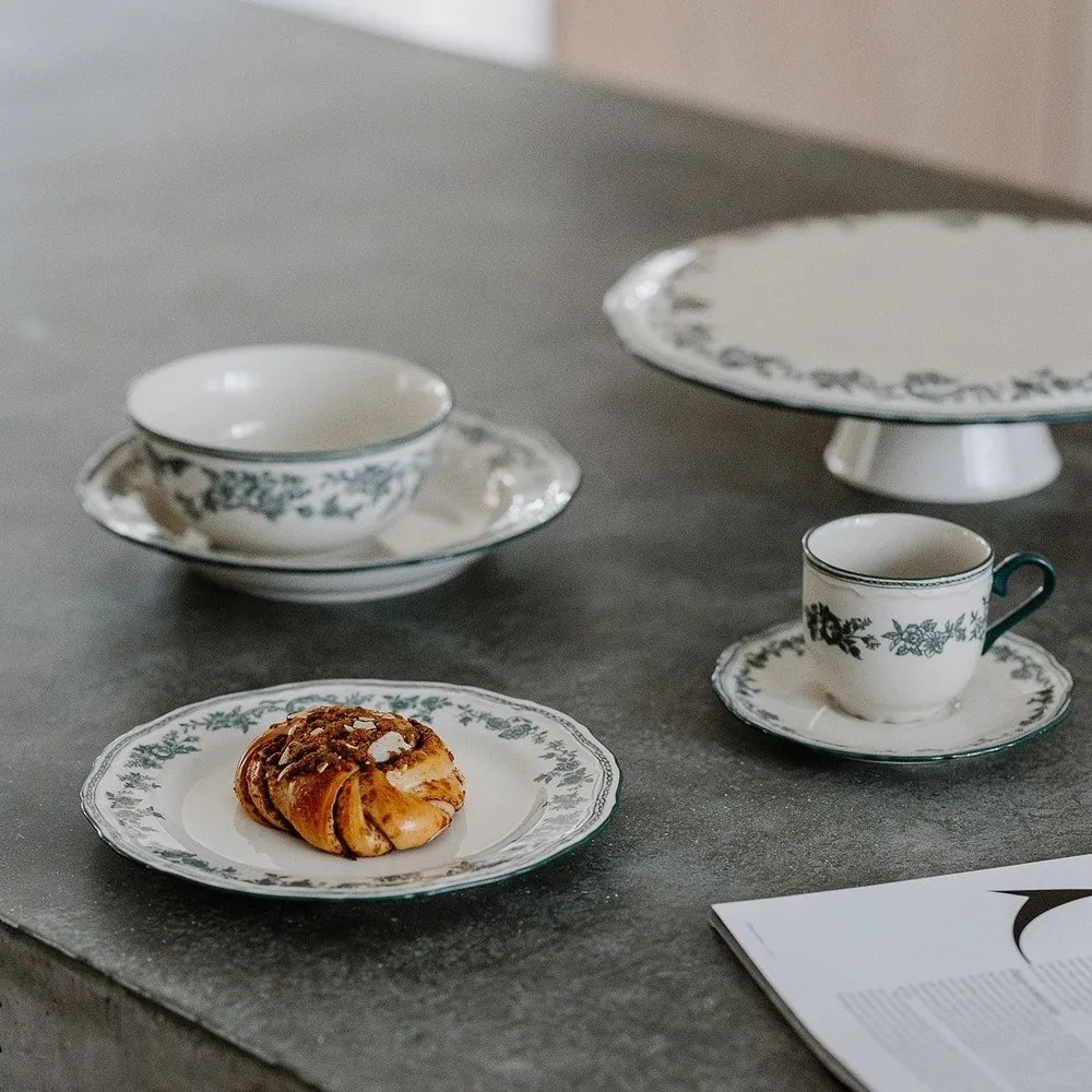 Zelený/slonovinový servírovací porcelánový talíř Cyril – S|P Collection
