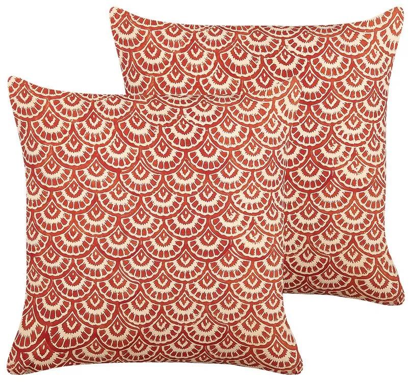 Sada 2 bavlněných polštářů geometrický vzor 45 x 45 cm červené RHUS Beliani
