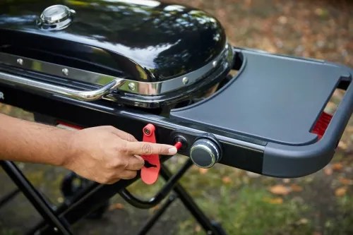 Plynový gril WEBER Traveler model 2026
