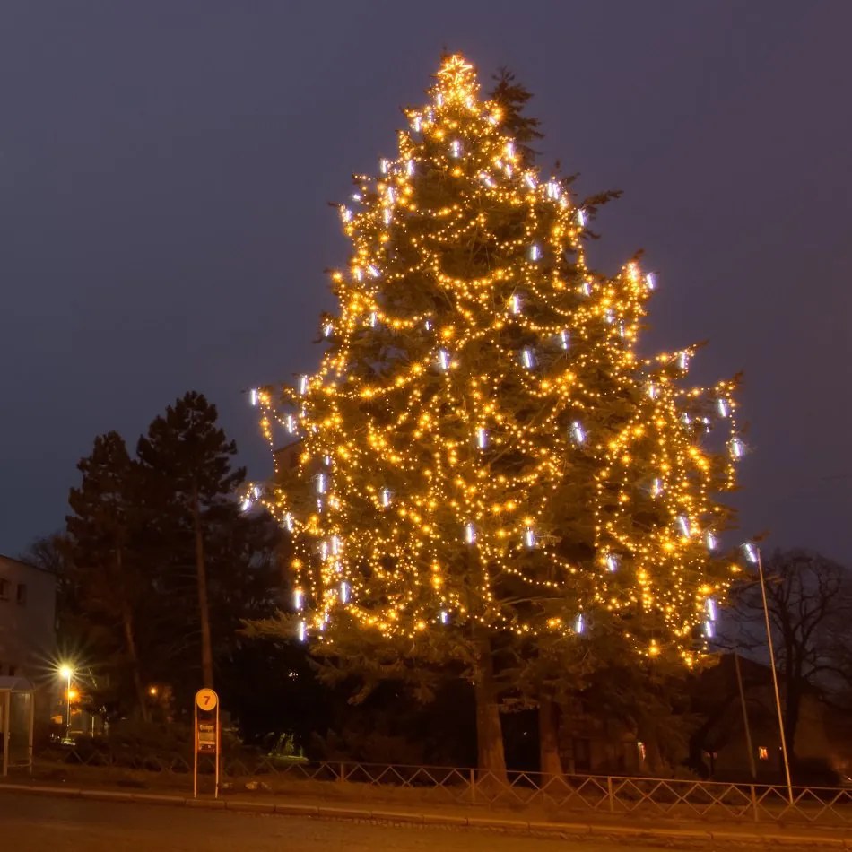Easy Fix LED světelný řetěz, 100 m, venkovní, teple bílá s FLASH, 600 diod, černý kabel, IP67, cívka