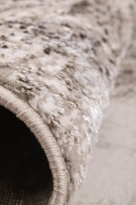 Koberec Safir 213 krémový / tmavě hnědý