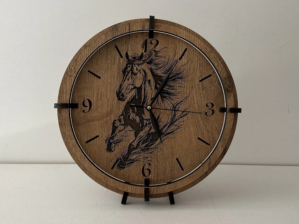 Li-Go "Kůň" Dřevěné hodiny 32 cm provedení povrchu: dub světlý
