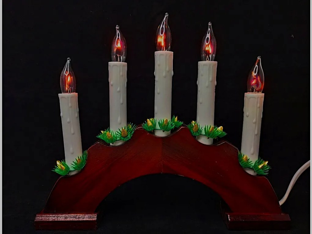 Vánoční dřevěný svícen ve tvaru oblouku, vínová barva, imitace plamene, 5 svíček