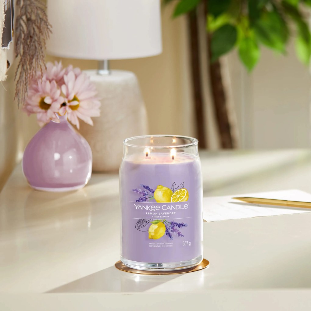 Yankee Candle – Signature svíčka Lemon Lavender (Citron a levandule) Velikost: střední 368 g