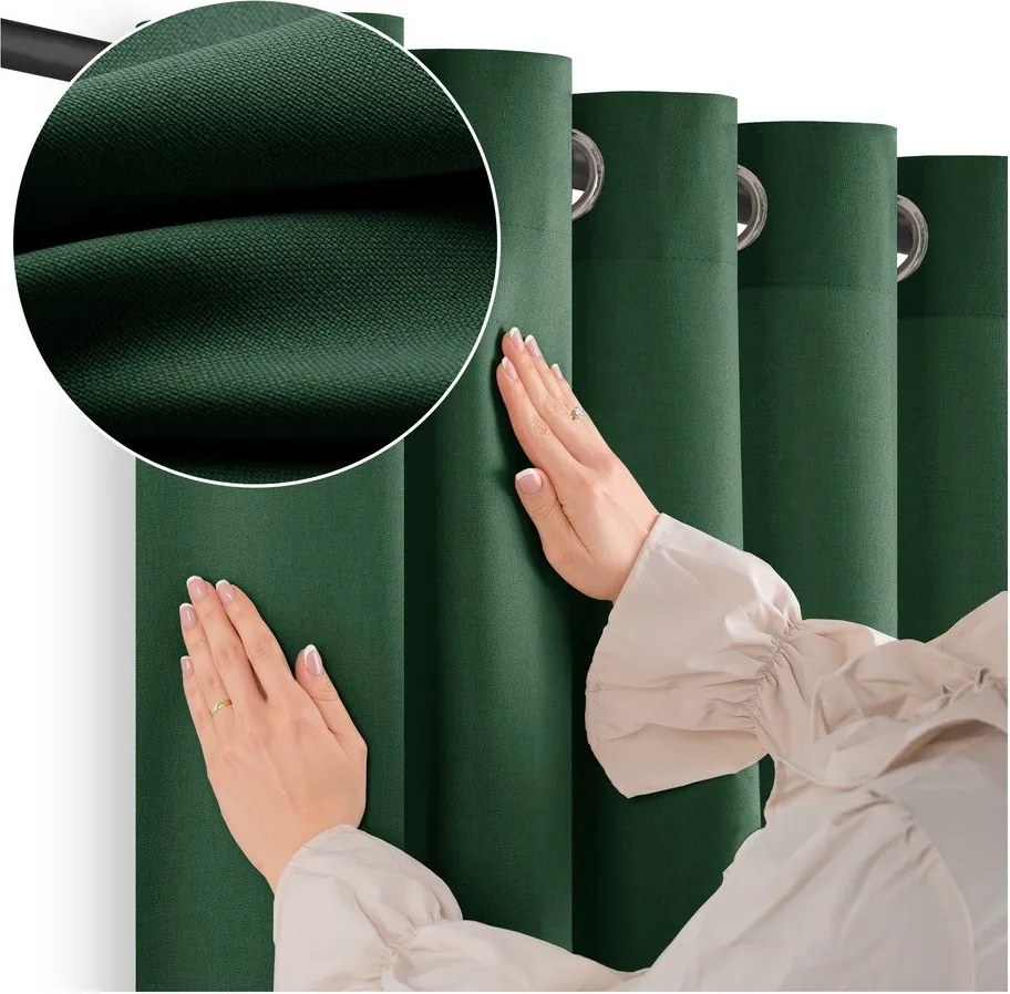Tmavě zelený dimout závěs 200x270 cm Calisto – Filumi