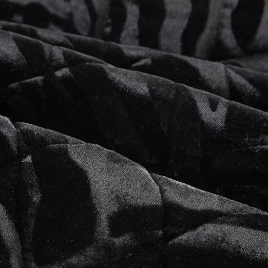 Černý přehoz na postel KRISTIN z jemného sametu