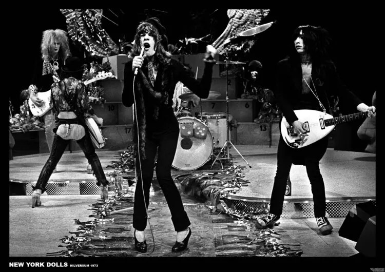 Plakát, Obraz - New York Dolls - stage shot, (84 x 59.4 cm)