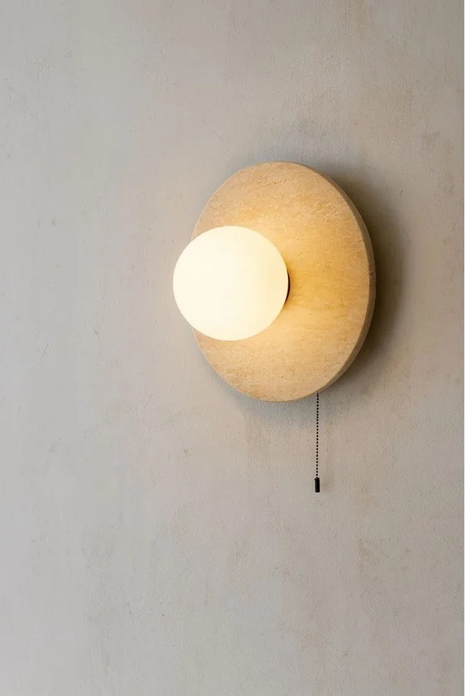 Béžové kamenné nástěnné svítidlo ø 12 cm Hilde – Opviq lights