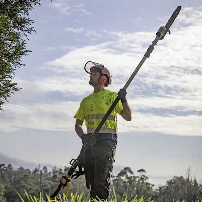 DeWALT DCMPS635N aku řetězová prořezávací pila 25cm Flexvolt 54V bez aku