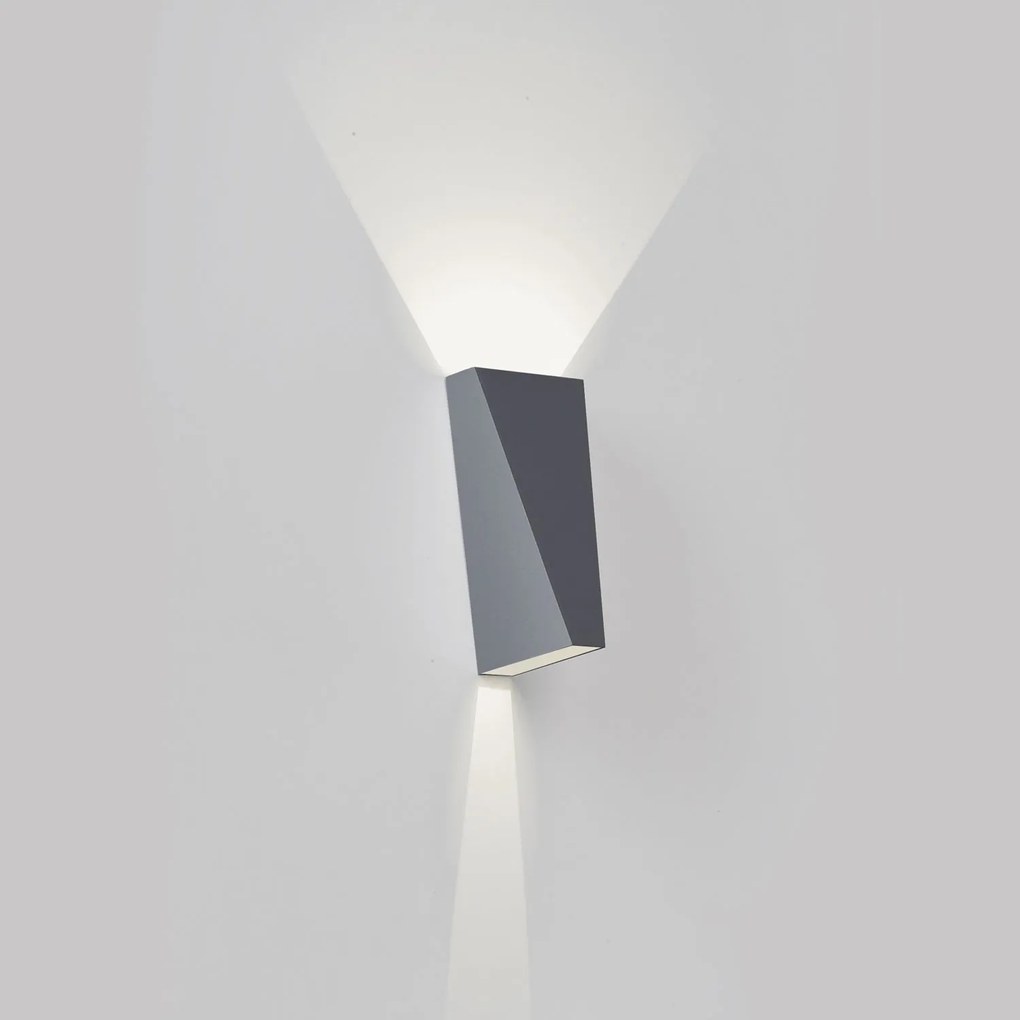 Deltalight 3041702A Topix, hliníkové nástěnné svítidlo, 2x1W LED, výška: 13,5cm