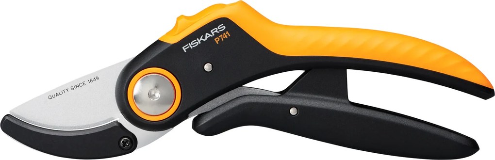 Nůžky zahradní jednočepelové Fiskars Plus™ PowerLever™ P741 (1057171)