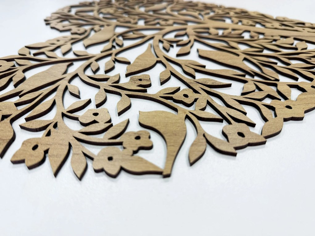 dřevo života Dřevěná dekorace na zeď ZPÍVAJÍCÍ SRDCE Zvolte barvu dekoru: Třešeň, Rozměry šxv (cm): 80x80