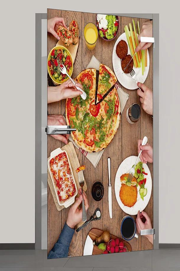 Celoskleněné dveře - jídlo pizza