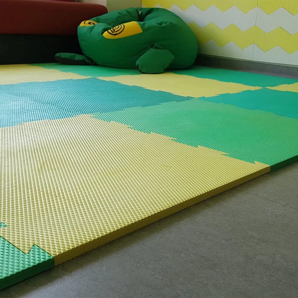Vylen Pěnová podlaha Deckfloor samolepicí tl. 20 mm Zelená 620 x 820 mm