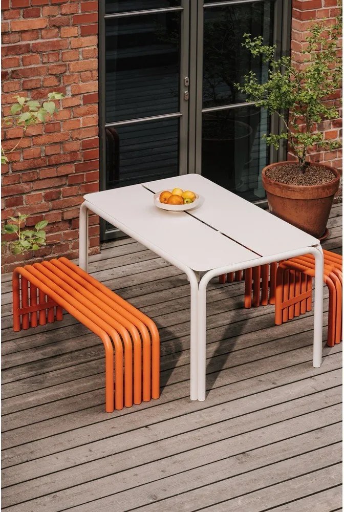 Kovový zahradní jídelní stůl 84x135 cm Nokk – noo.ma