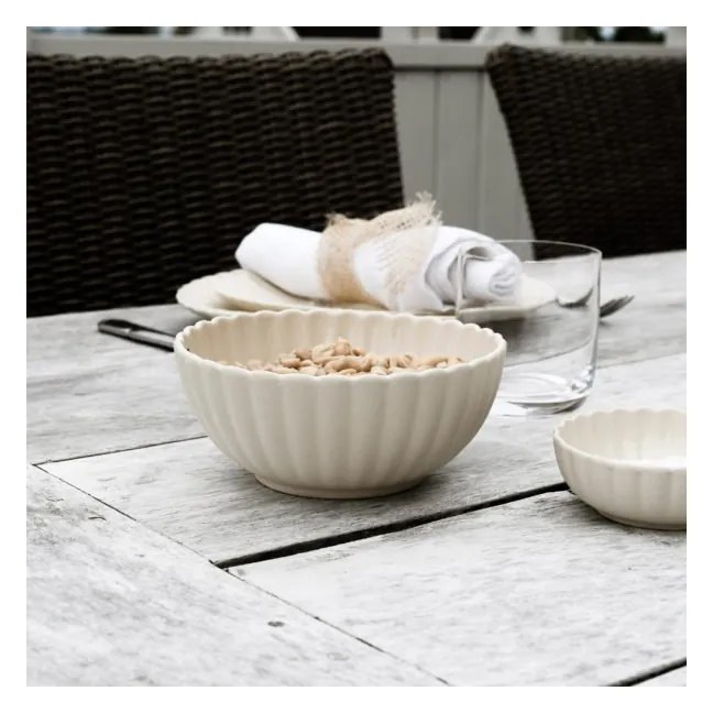 Miska Flora Beige Bowl 15 cm Storefactory Scandinavia