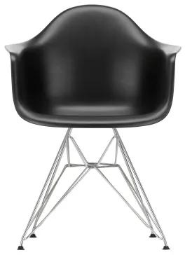 Eames Plastic Armchair DAR chrom černá bílé na koberec Vitra