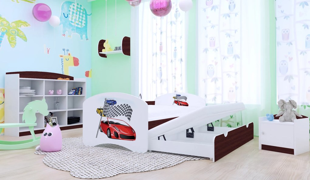 Svět pokojů Dětská postel Kevin pro dvě děti - tři auta + matrace zdarma Barva: Růžová, Rozměr: 160x80 cm, Zábrana: ANO (+450 Kč)