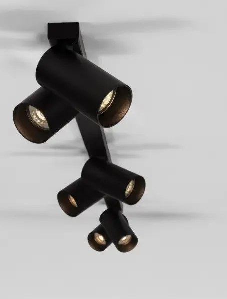 Minimalistické bodové svítidlo Oso 6 Černá