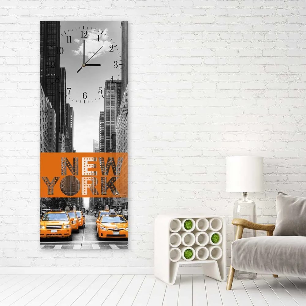 Gario Hodiny na zeď New York Rozměry: 25 x 65 cm