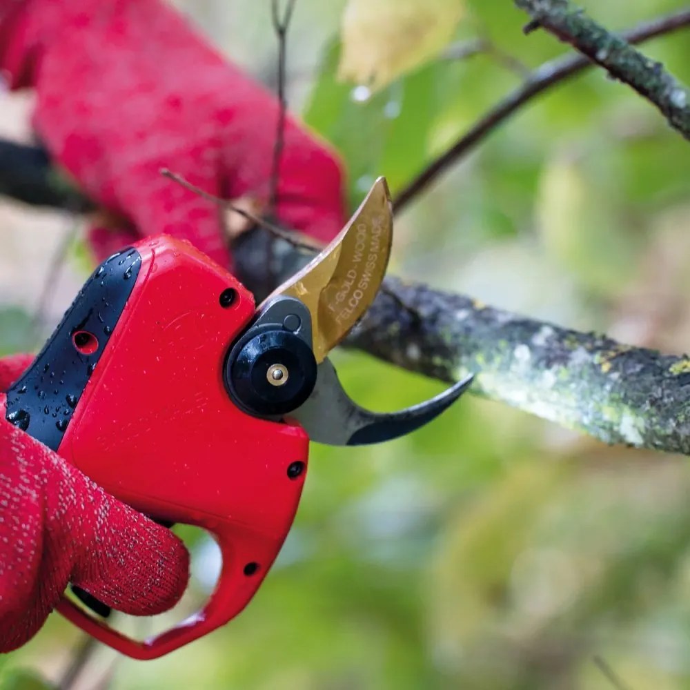 Elektrické nůžky FELCO 834W se střihem do 34 mm