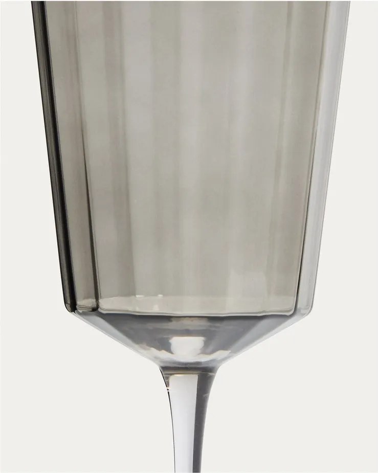 Sklenička na víno 390 ml Clarien – Kave Home