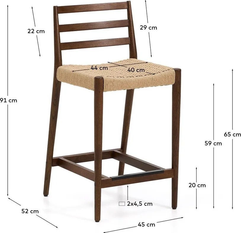 Hnědá/v přírodní barvě barová židle z dubového dřeva (výška sedáku 65 cm) Analy – Kave Home