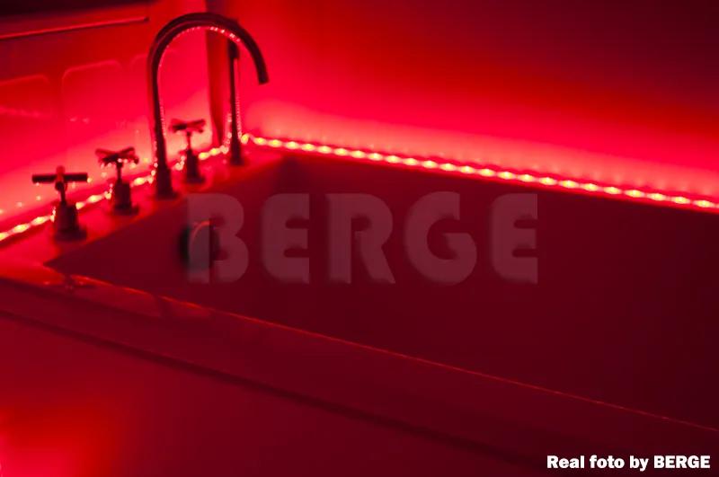 BERGE LED pásek - SMD 5050 - RGB - 5m - 60LED/m - 14,4W/h - IP65 - s konektorem