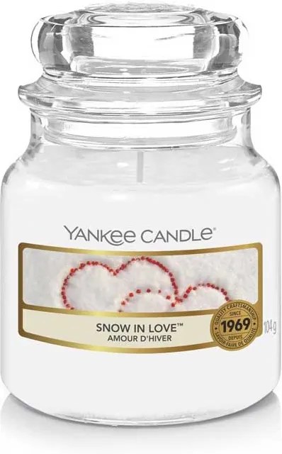 Yankee Candle - vonná svíčka Snow in Love 104g