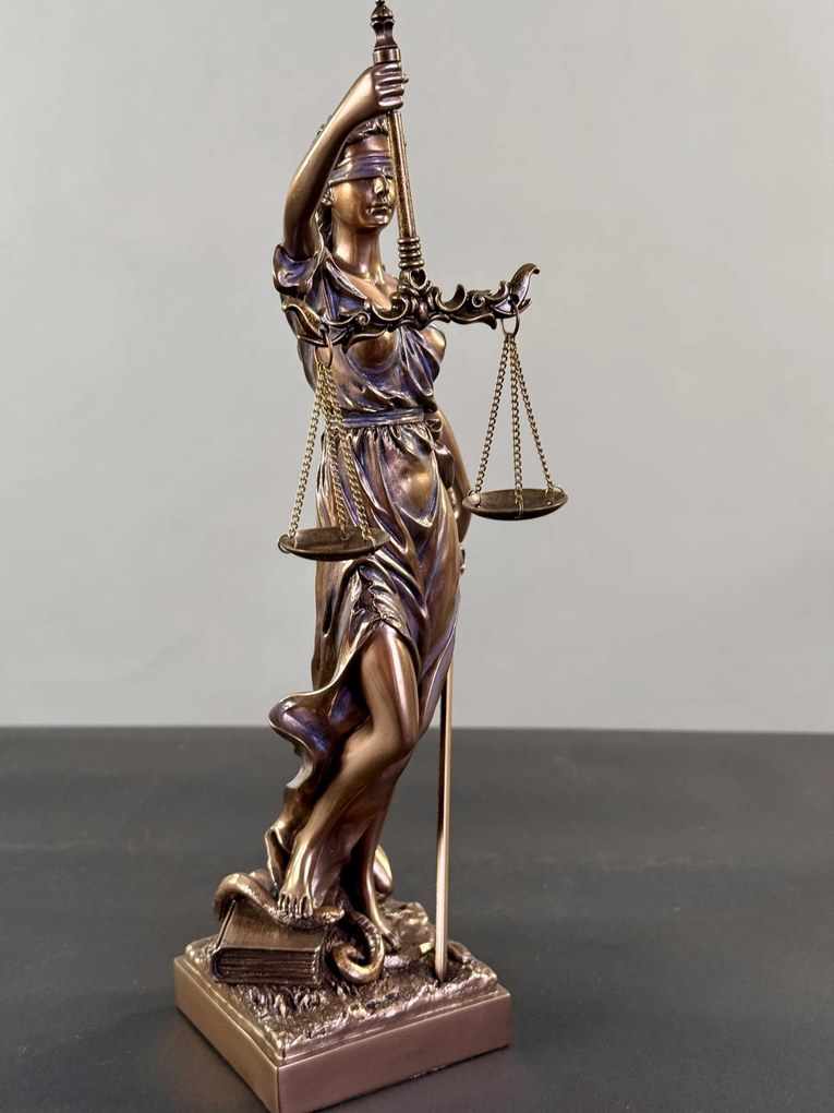 Soška Spravedlnosti – detailní dekorace 19 nebo 29 cm