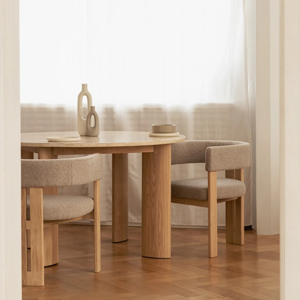 Jídelní stůl Rimley 130 cm z masivu jasan/travertin