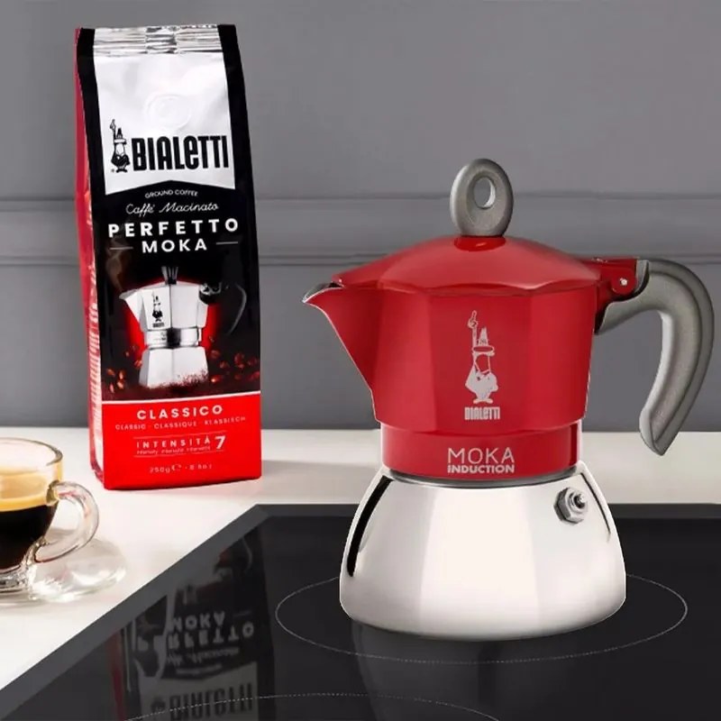 Bialetti Moka kávovar New Moka Induction na 4 šálky červený