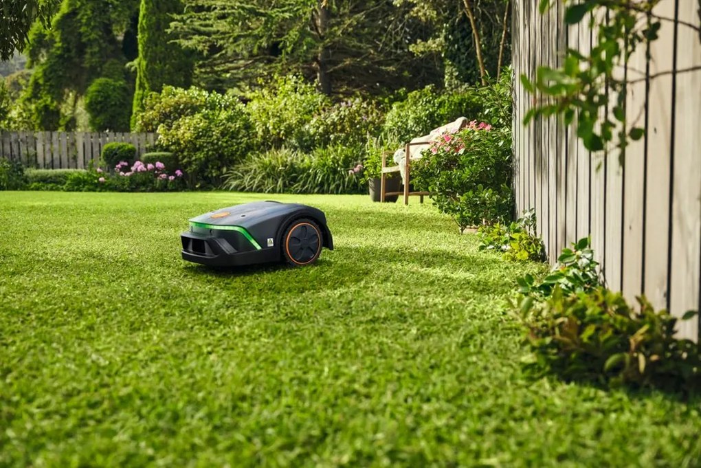 STIHL Robotická sekačka iMOW 4 EVO + Prodloužená záruka
