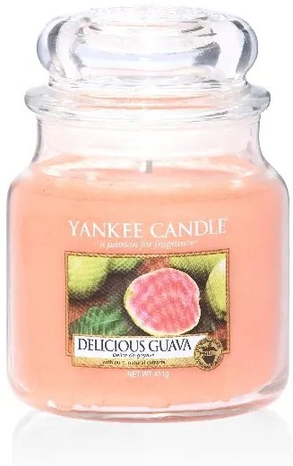 Vonná svíčka Yankee Candle DELICIOUS GUAVA - střední