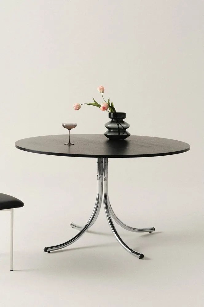 Kovový kulatý jídelní stůl ø 130 cm Chipley – Jotex