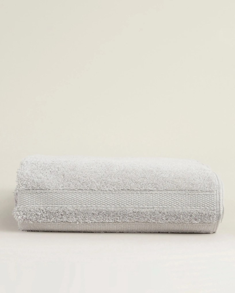 Ručník Essence 70x140 cm light grey