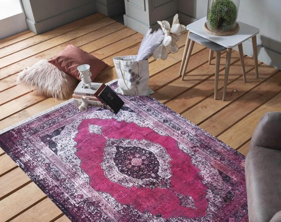 Originální vintage koberec růžové barvy Šířka: 180 cm | Délka: 280 cm