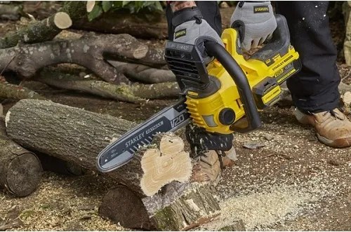 Aku řetězová pila 30cm Stanley FatMax V20 SFMCCS630M1 18V 1x aku Li-Ion 4Ah