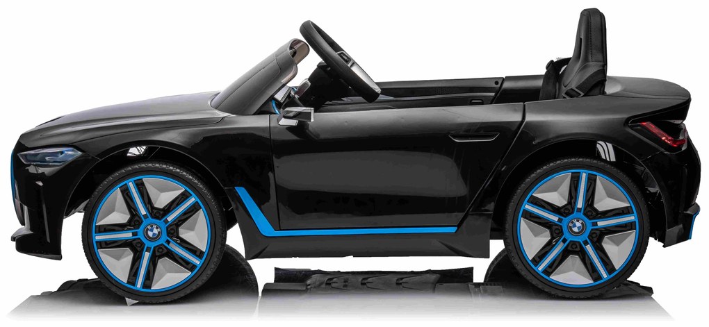 Elektrické autíčko BMW i4 černé