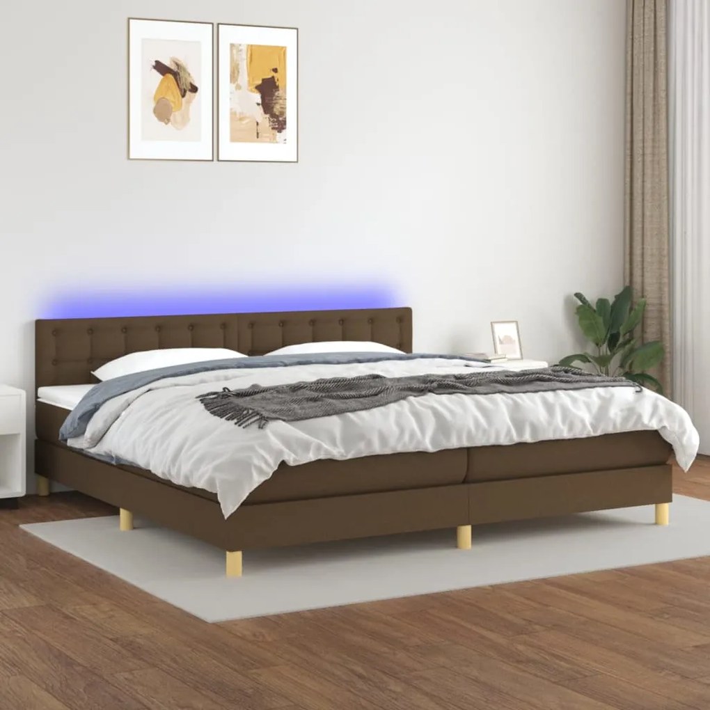 Box spring postel s matrací a LED tmavě hnědá 200x200 cm textil 3134064