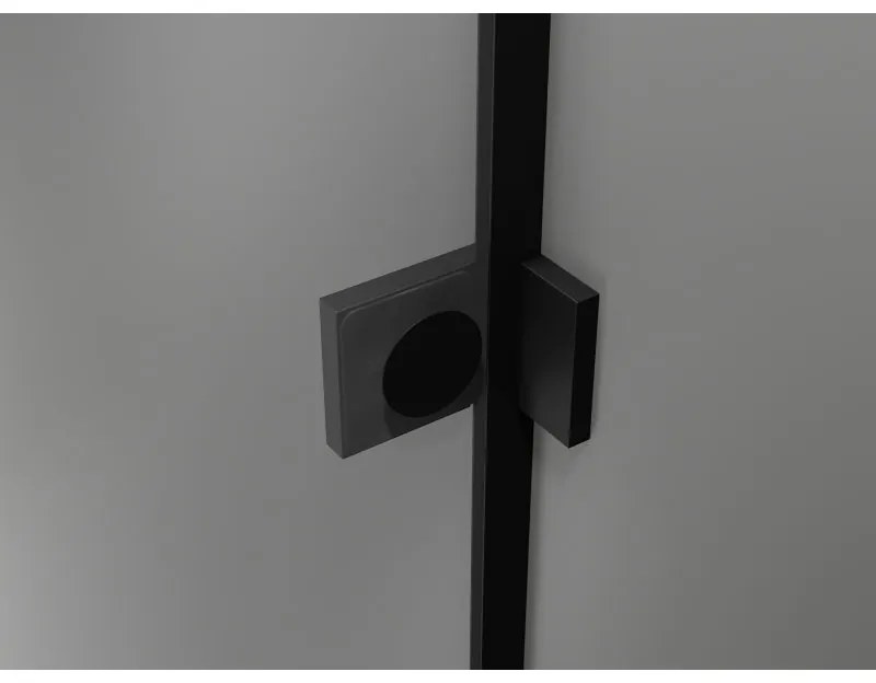 Mexen Lunar, Pětiúhelníkový sprchový kout Mexen Lunar naklápěcí doleva 100 x 100 cm, 8mm čiré sklo, černý profil, 831-100L-100P-70-00-L