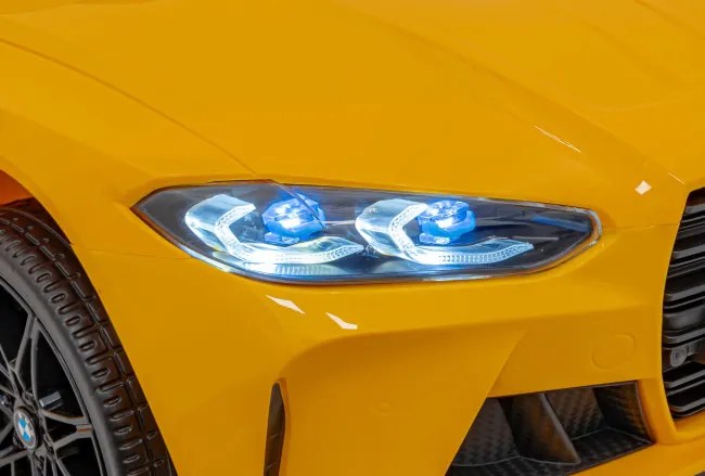 Elektrické autíčko BMW M4 žluté